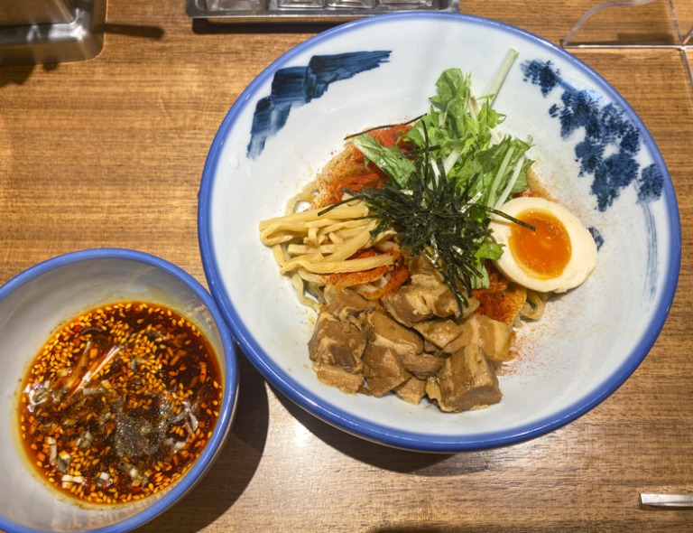 夏はつけ麺！【新宿のつけ麺おすすめ15選】行列のできる人気店から個性あふれる名店、町中華のつけ麺まで【2025年最新版】