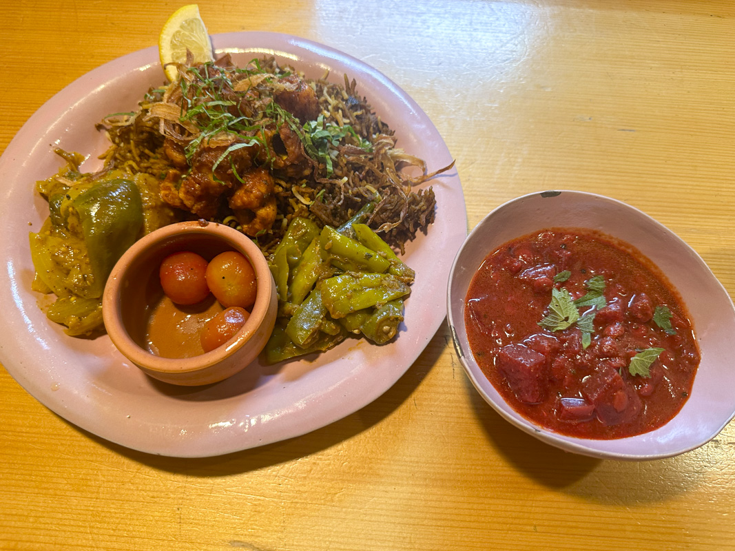 【絶品の和風ビリヤニ】四谷三丁目のわずか4席のビリヤニ屋『Real Mad SPICE(リアルマッドスパイス)』で旬の食材とスパイスの天才的な ...